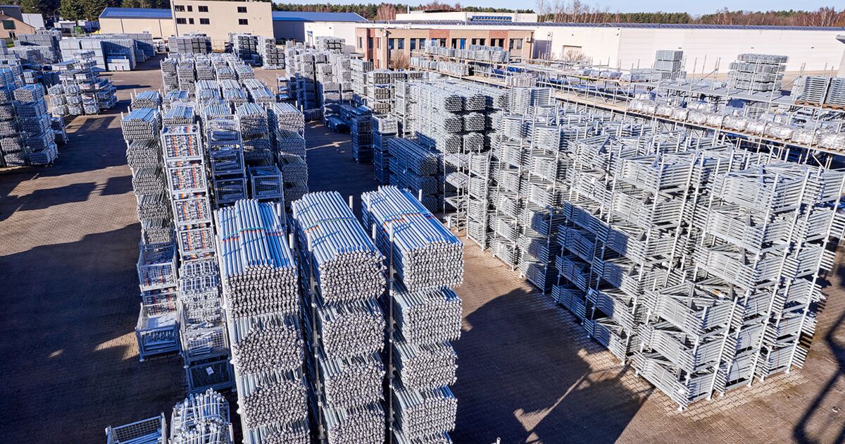 Scaffold rental by Scafom-rux